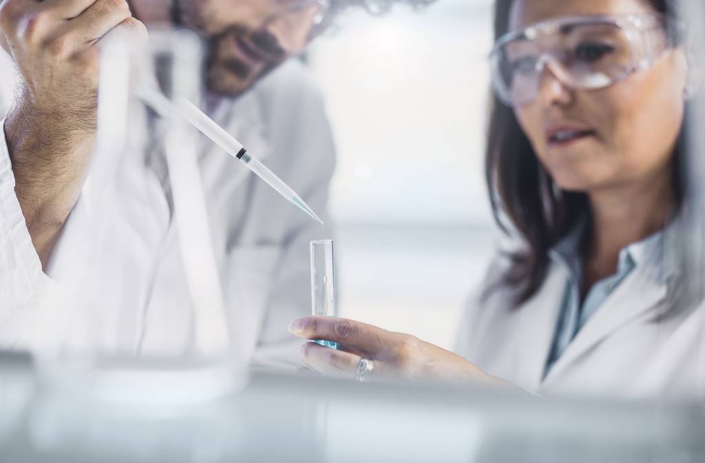 Karriere bei amedes - Stellenangebote | Amedes Group